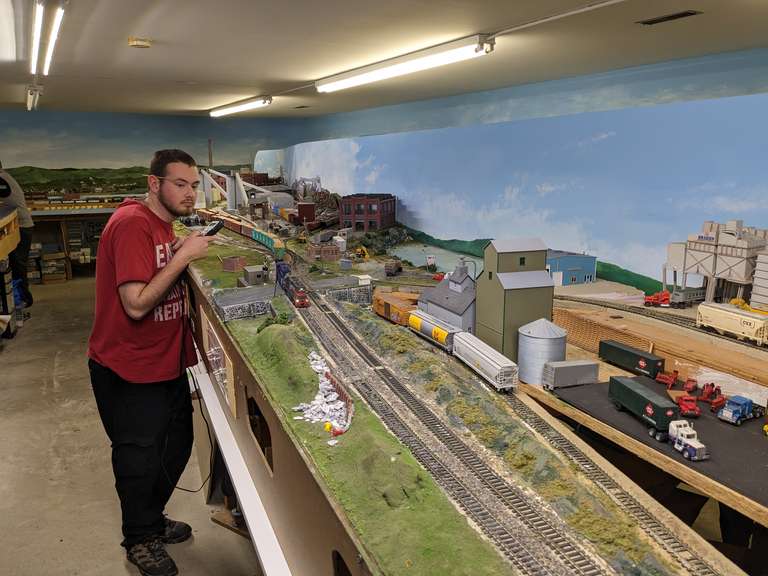 Who are we? - Eastern Maine Model Railroad Club